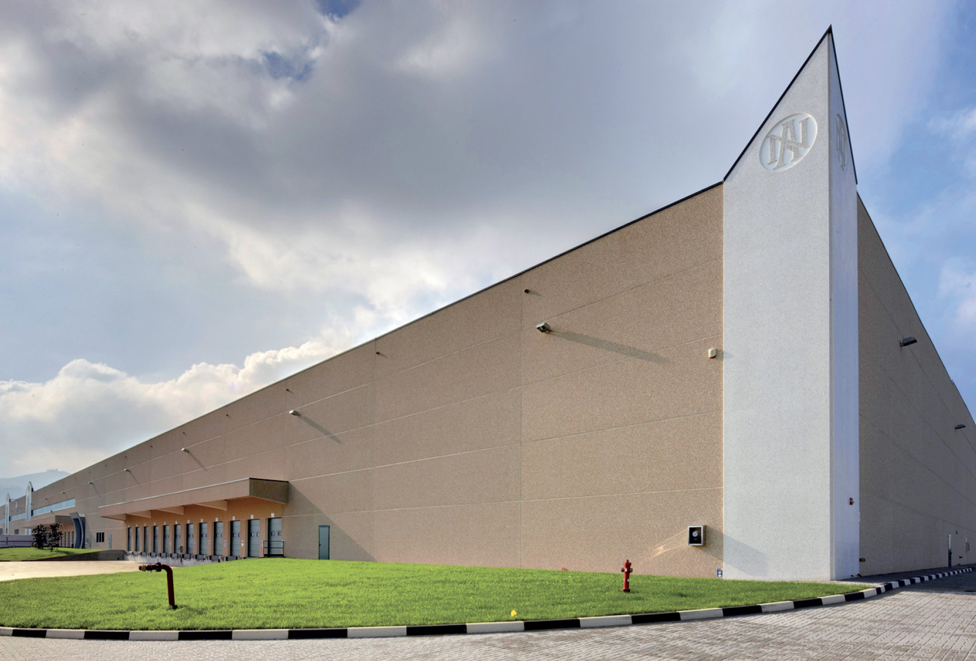 Hub Del Libro - Magnetti Building